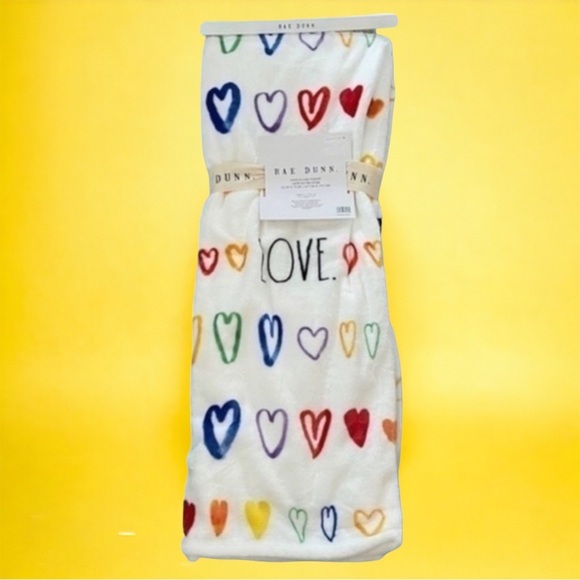 Rae Dunn | Bedding | Rae Dunn Love Plush Blanket 5 X 70 | Poshmark